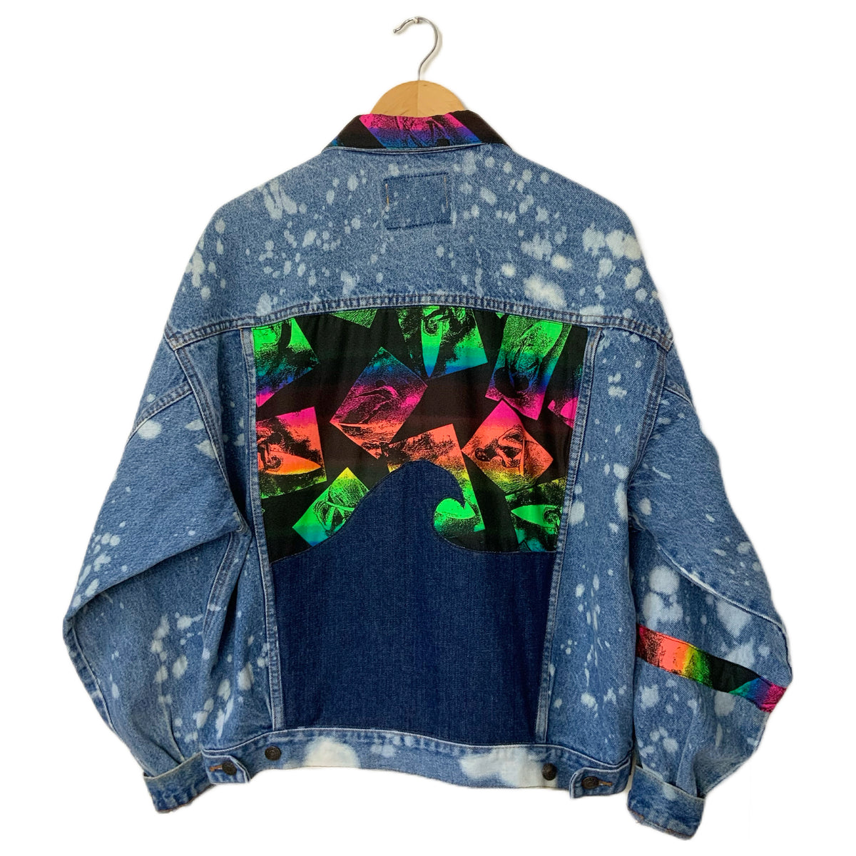 Surfy Retro Wave Jacket – eMpulse Clothing Line